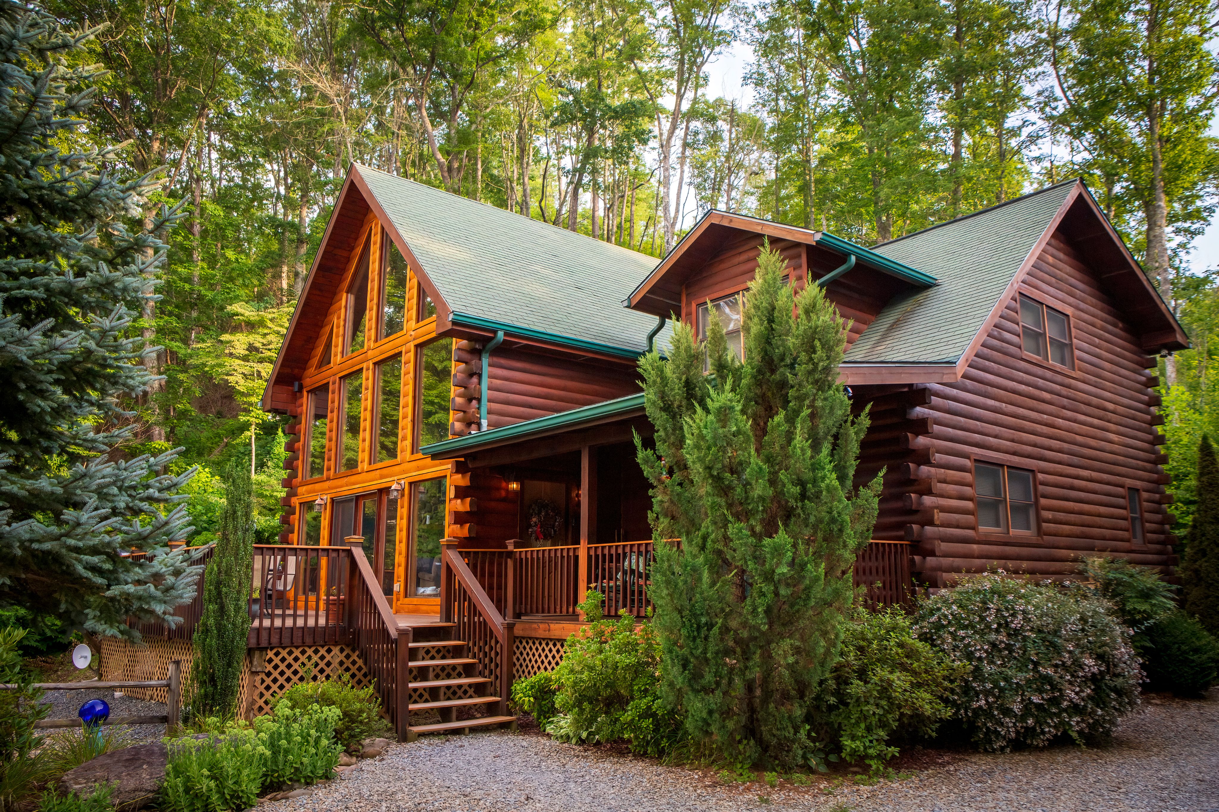 Top 5 Extraordinary Mountain Cabins at Bear Camp